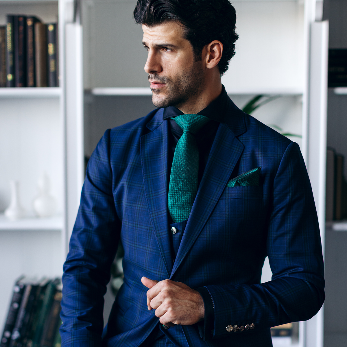 The Azzure Vol.2 – ADAMRYAN SUITS INC.