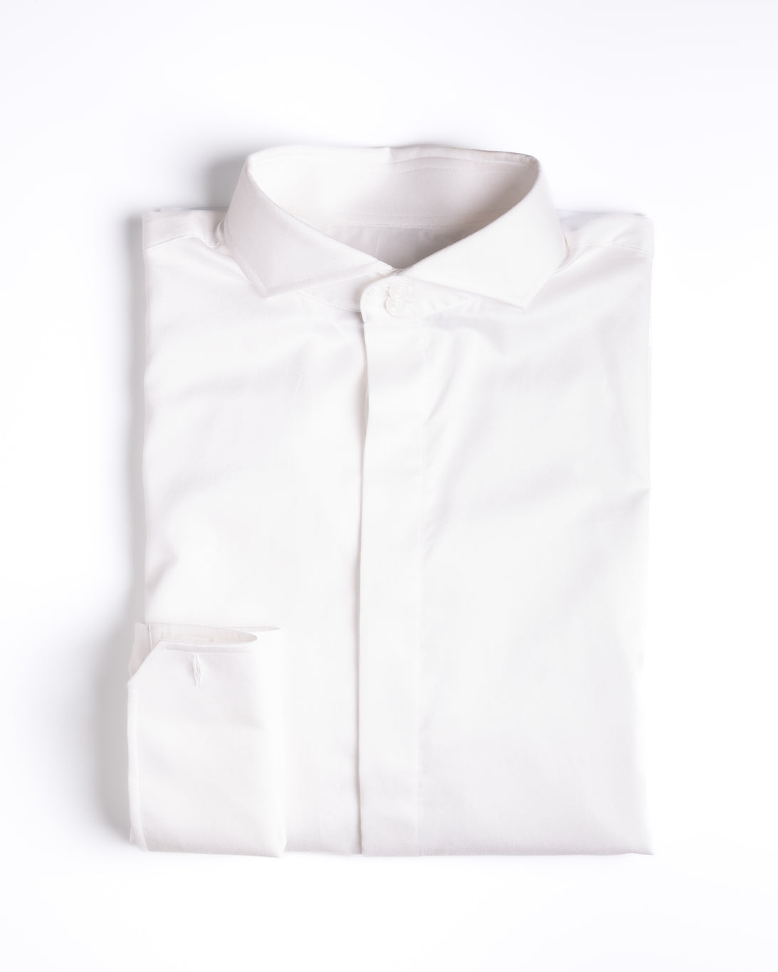 The Luxury White Shirt – ADAMRYAN SUITS INC.